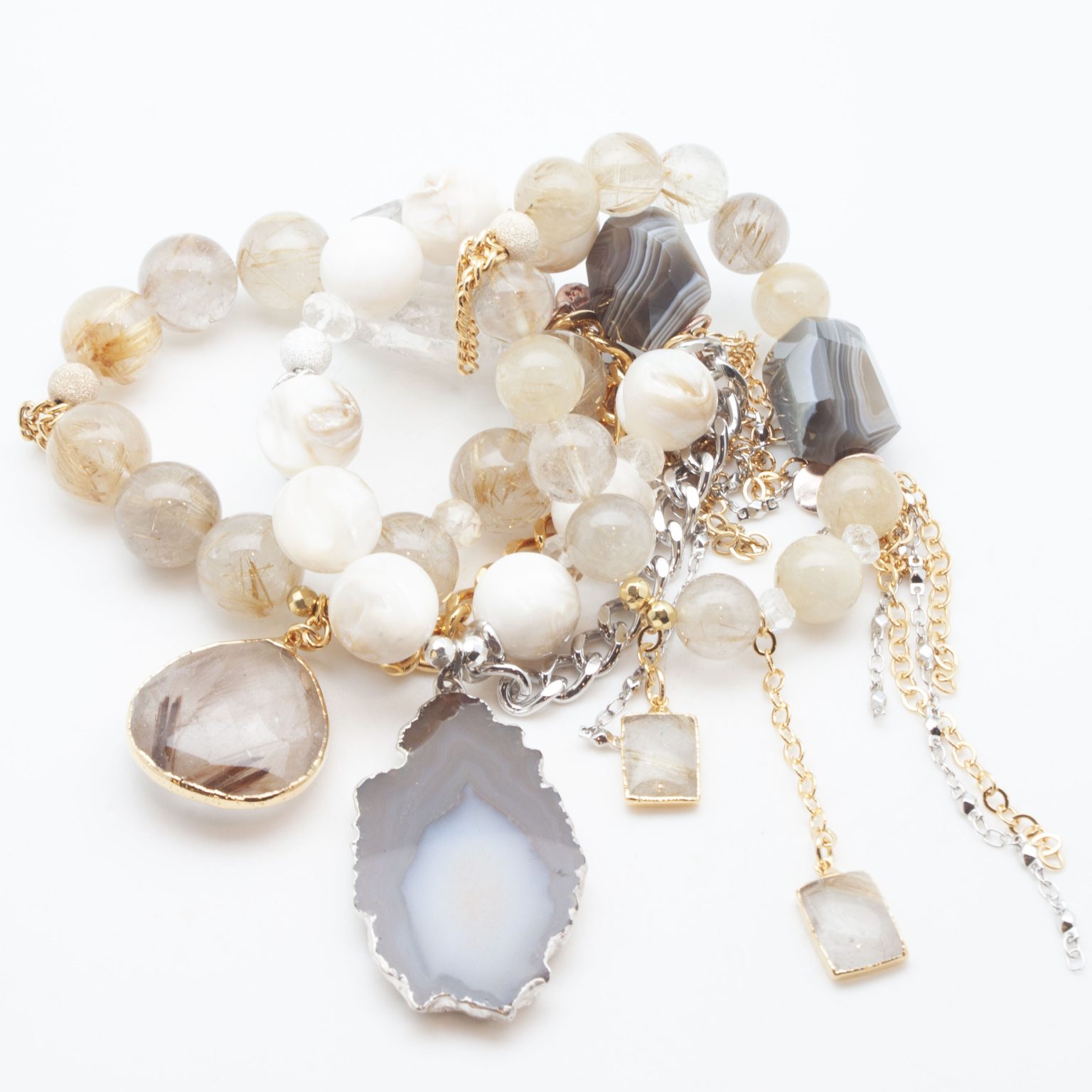 LOVEstacks – LOVEthirteen by Heather Wells