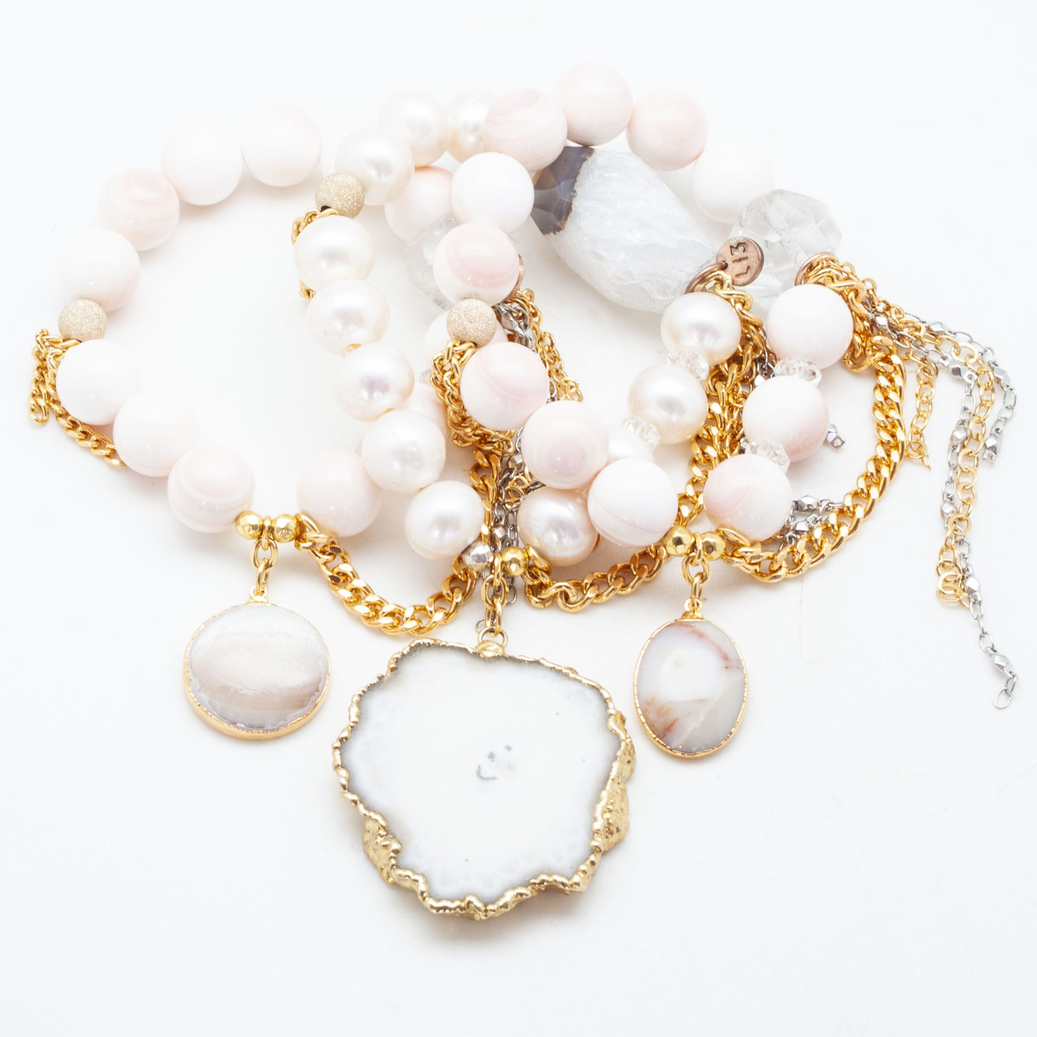 LOVEstacks – LOVEthirteen by Heather Wells